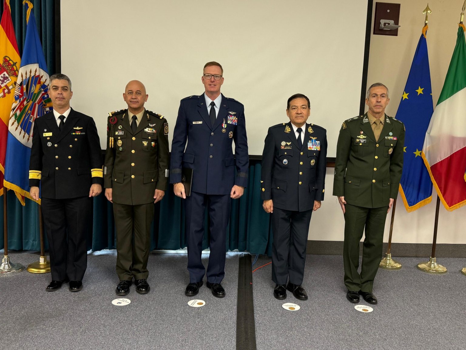 IMPOSICION DE LA PRESEA DE LA JUNTA INTERAMERICANA DE DEFENSA CON LA ...